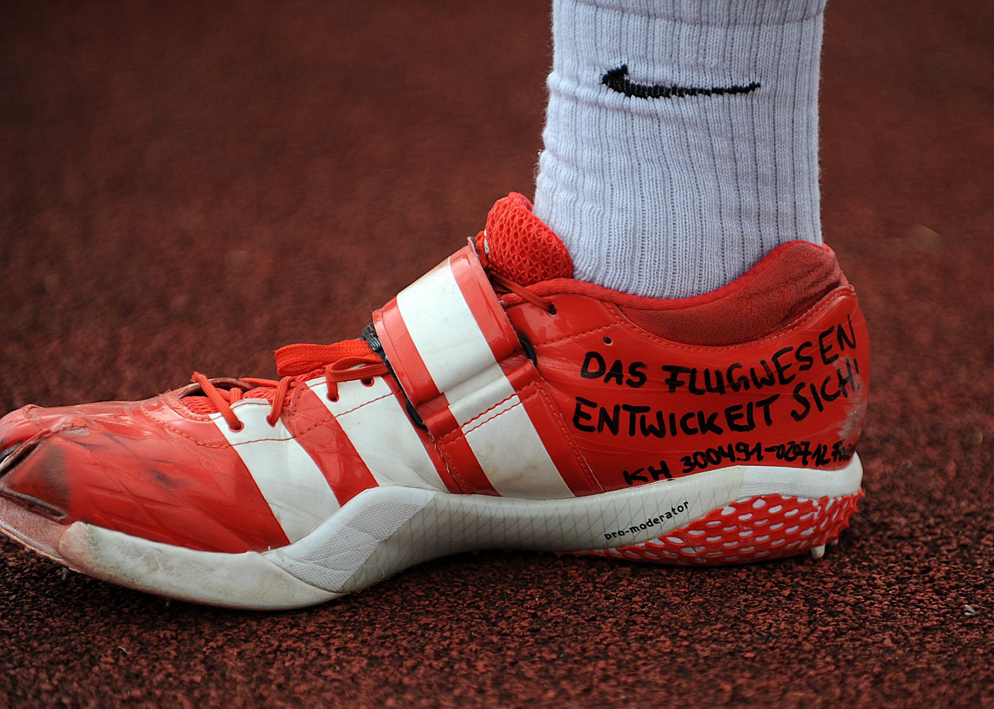 HLV Kreis Frankfurt: Wetzlar 2. Teil: Steven Müller läuft über 200 ...